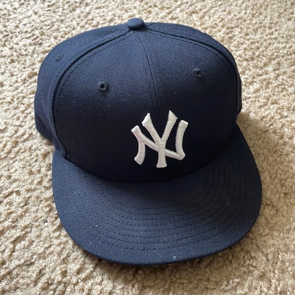 New Era | Accessories | Original Plain New Era 59fifty New York Yankee ...